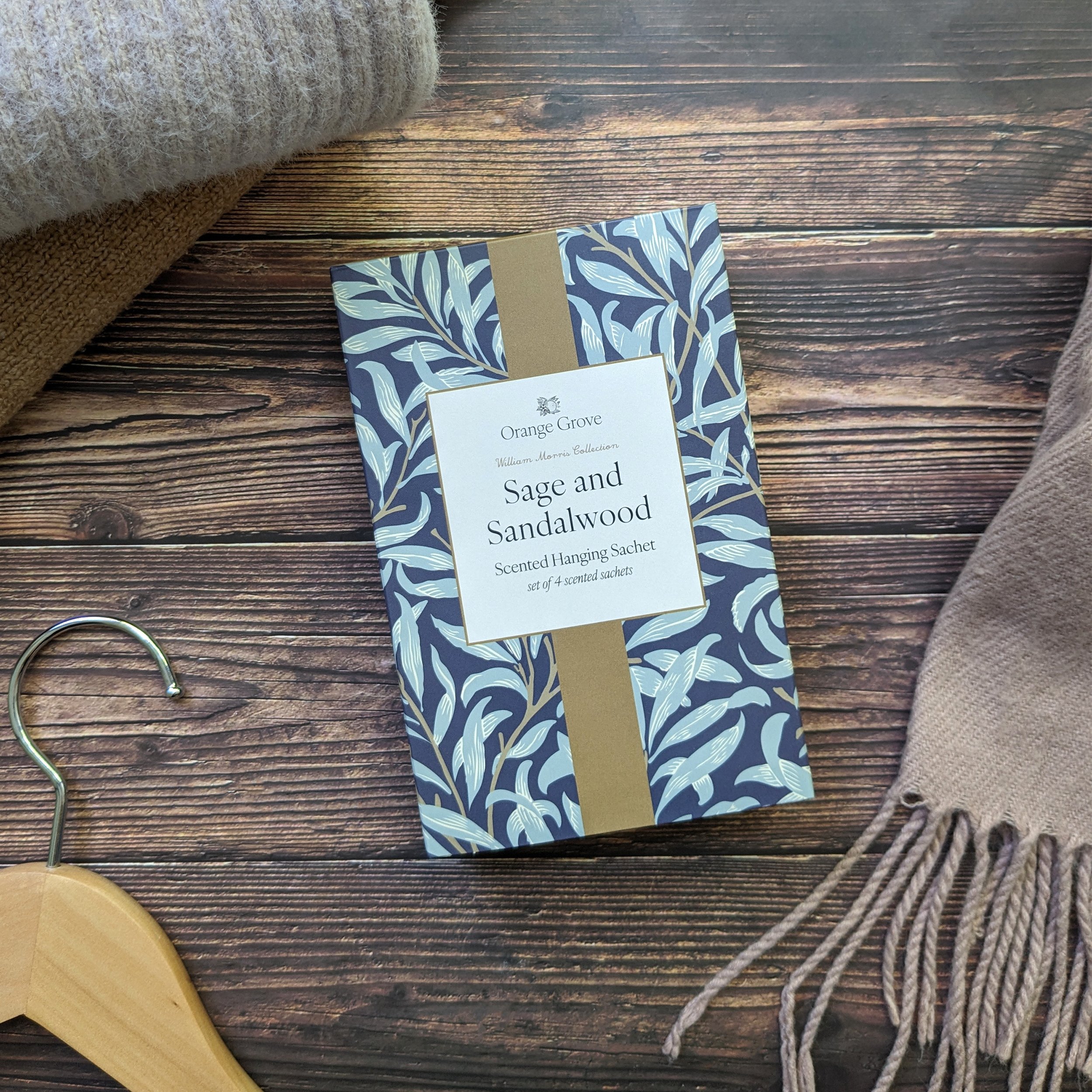 Scented Sachets (Sage & Sandalwood) With Hook - William Morris Leaves ...